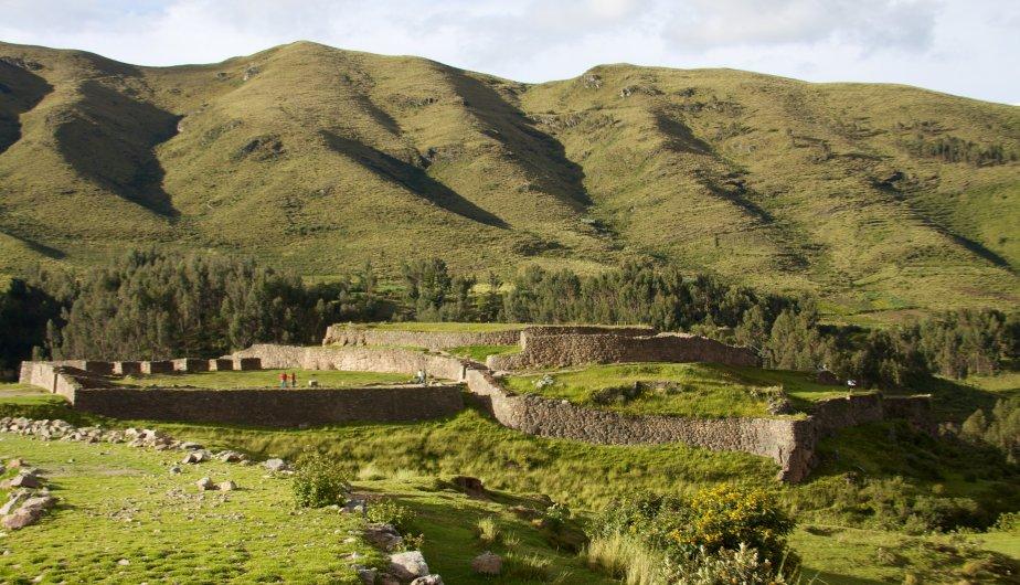 The Puka Pukara Ruins in Peru - Journey Machu Picchu